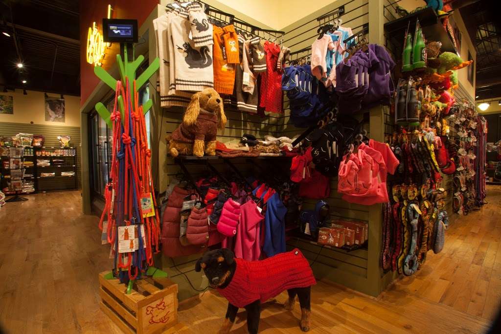 Four Paws Pantry and Spa - Olathe, KS - Pet Supplies