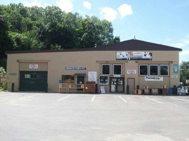Brooklyn Farm, Pet & Hardware - Brooklyn, CT - Pet Supplies